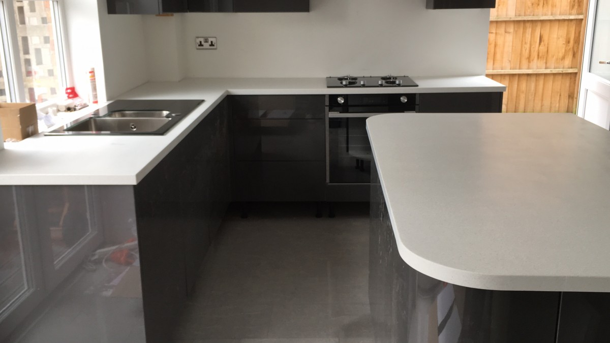 Midland Worktop Fitters Earthstone worktops